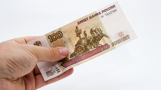 Russia's economic erosion: war and capital impact | Meer